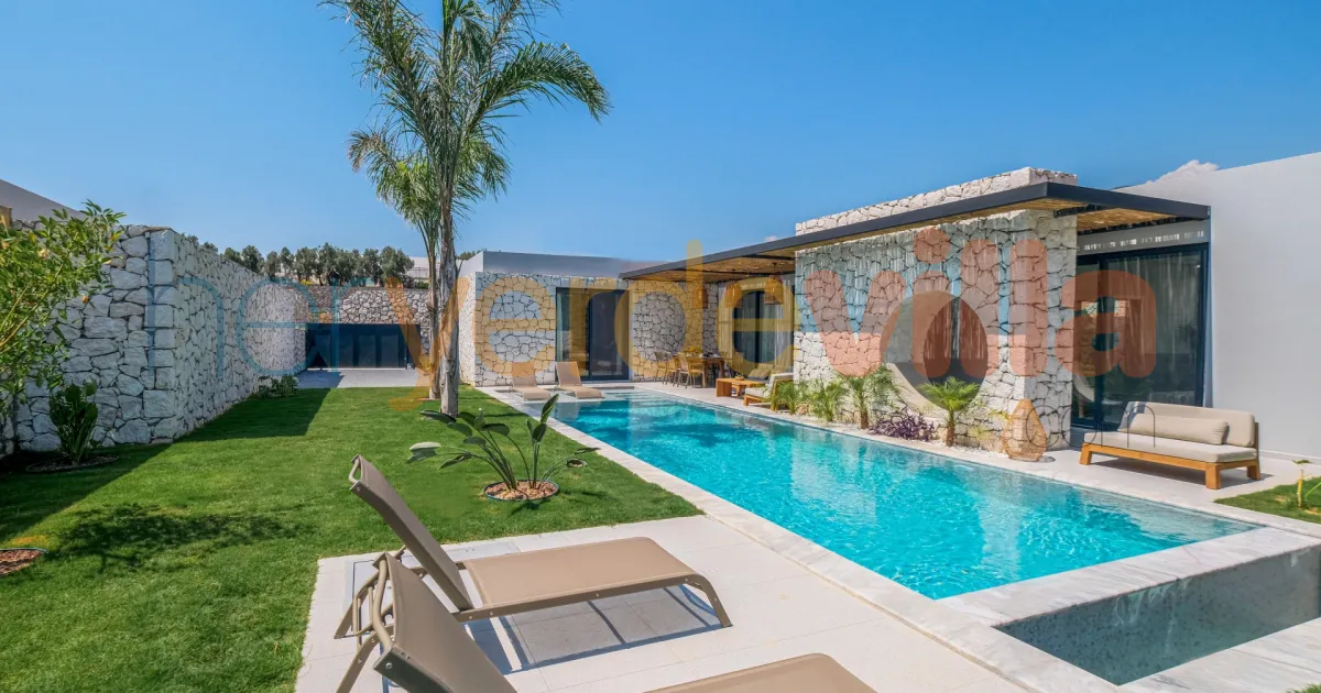 Villa Vio 1, Modern 3-Bedroom Holiday Villa with Accommodation Capacity ...